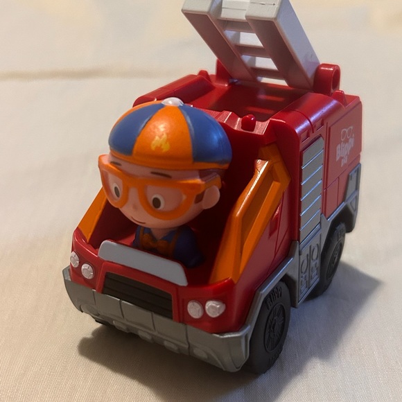 Toys | Kids Blippi Toy Fire Truck Rescue With Movable Ladder Blippi Toy ...